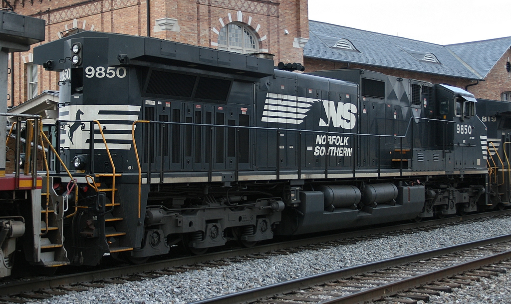 NS 9850